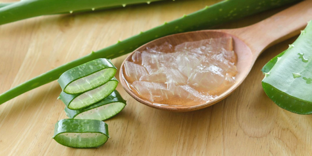 10 Easy & Natural Ways to Wash Hair Without Shampoo
