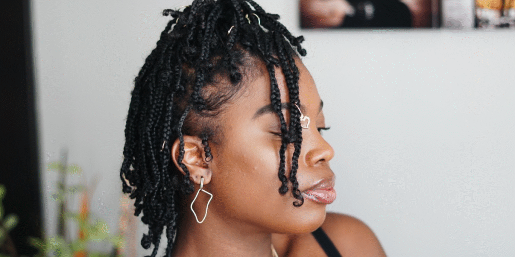 30 Trendy Y2K Hairstyles with Caring Tips
